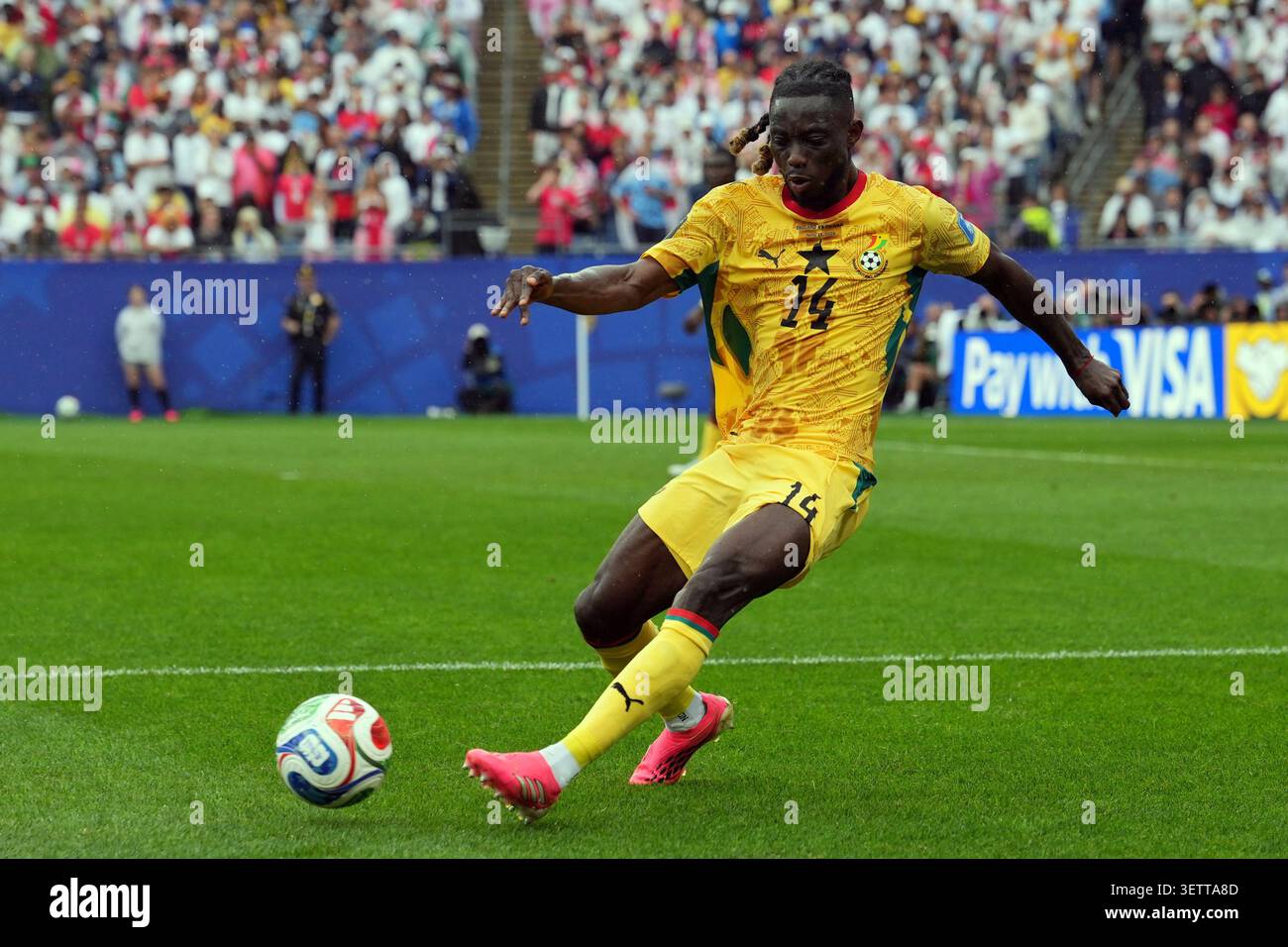 IPA85995778 - Gideon Mensah of Ghana during the Group L match between ...