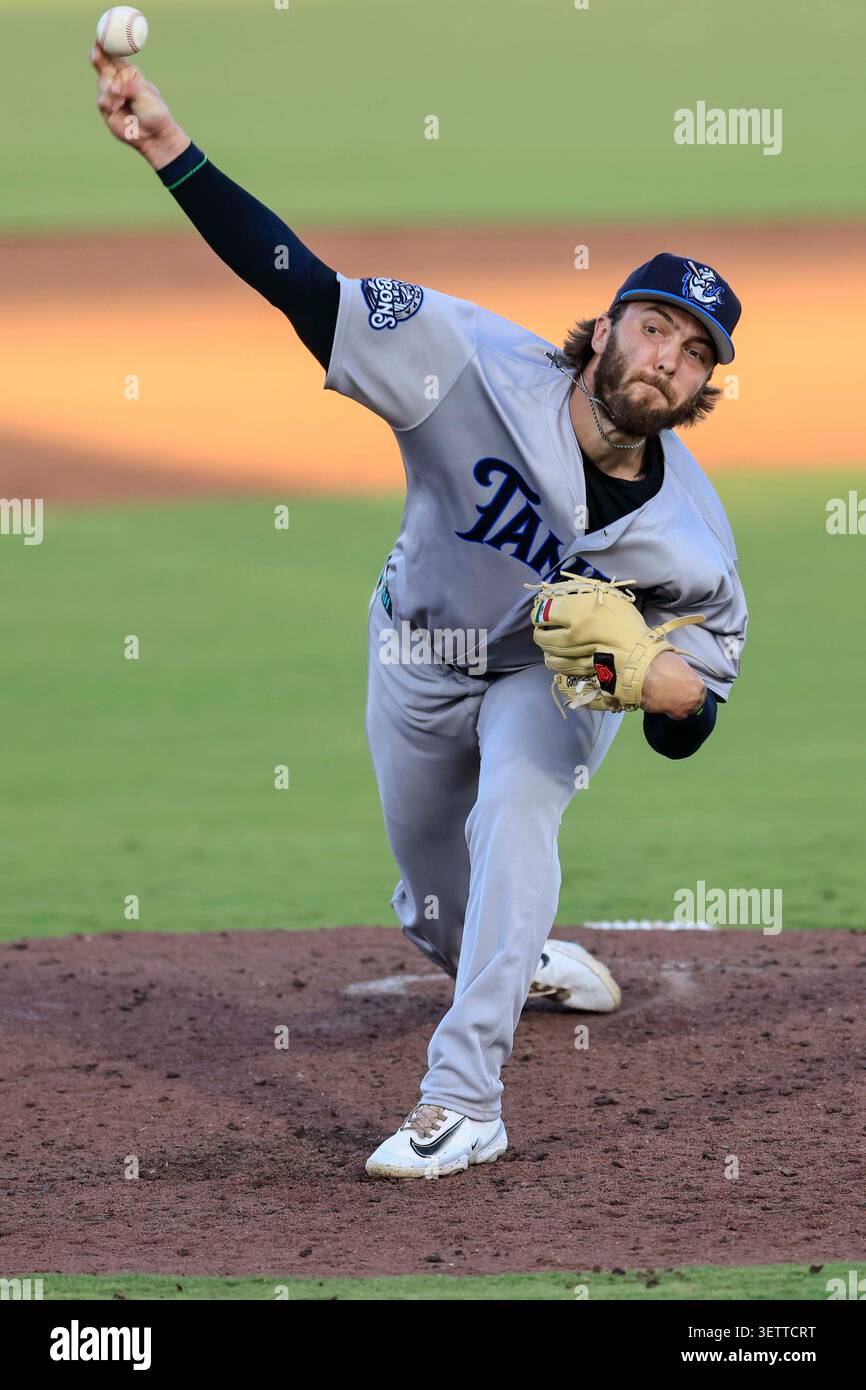 Dunedin, FL: Tampa Tarpons pitcher Kevin Stevens (14) delivers a pitch ...