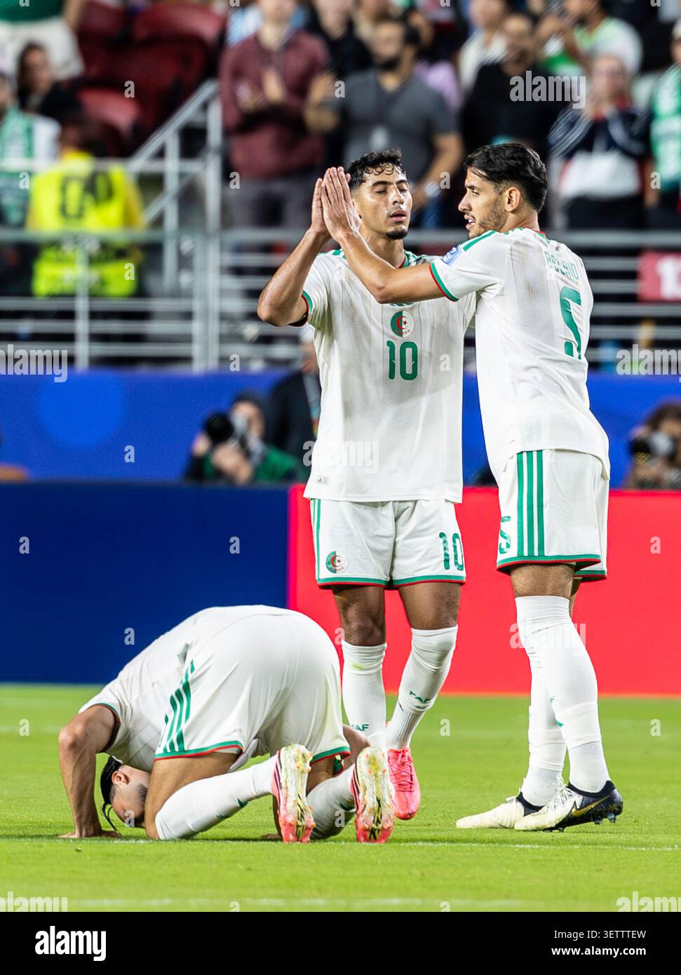 June 22 2026 Algeria players celebrates a 2-1 score during the FIFA ...