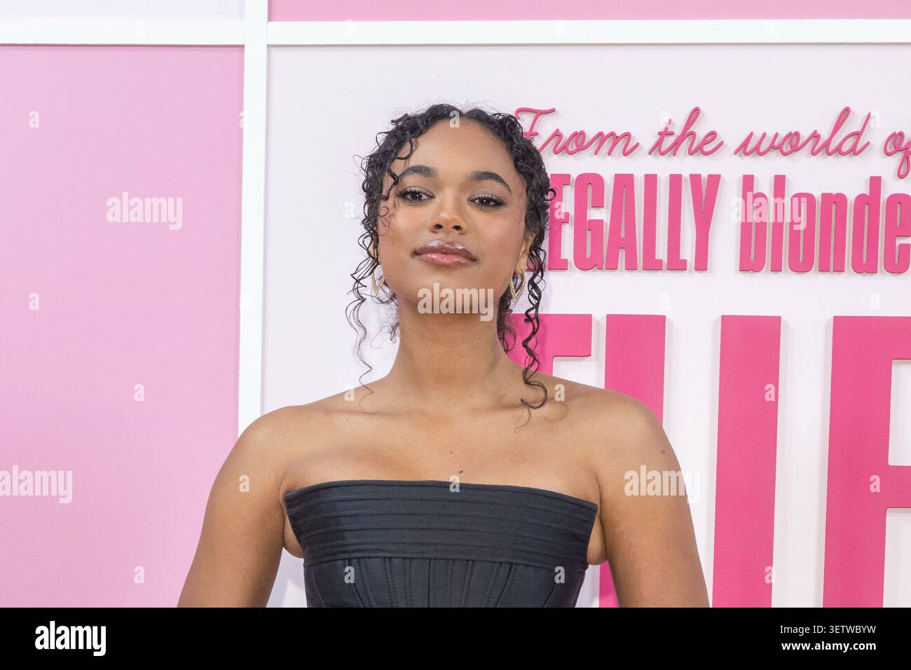 Chandler Kinney attends the "Elle" Season 1 World Premiere at SVA ...
