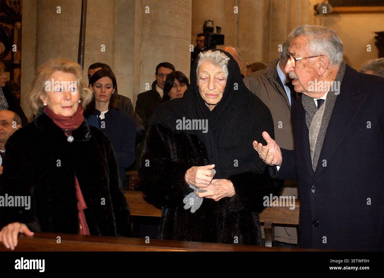 ©LaPresse Varie Torino 26-01-2003 Funerali Gianni Agnelli Nella foto ...