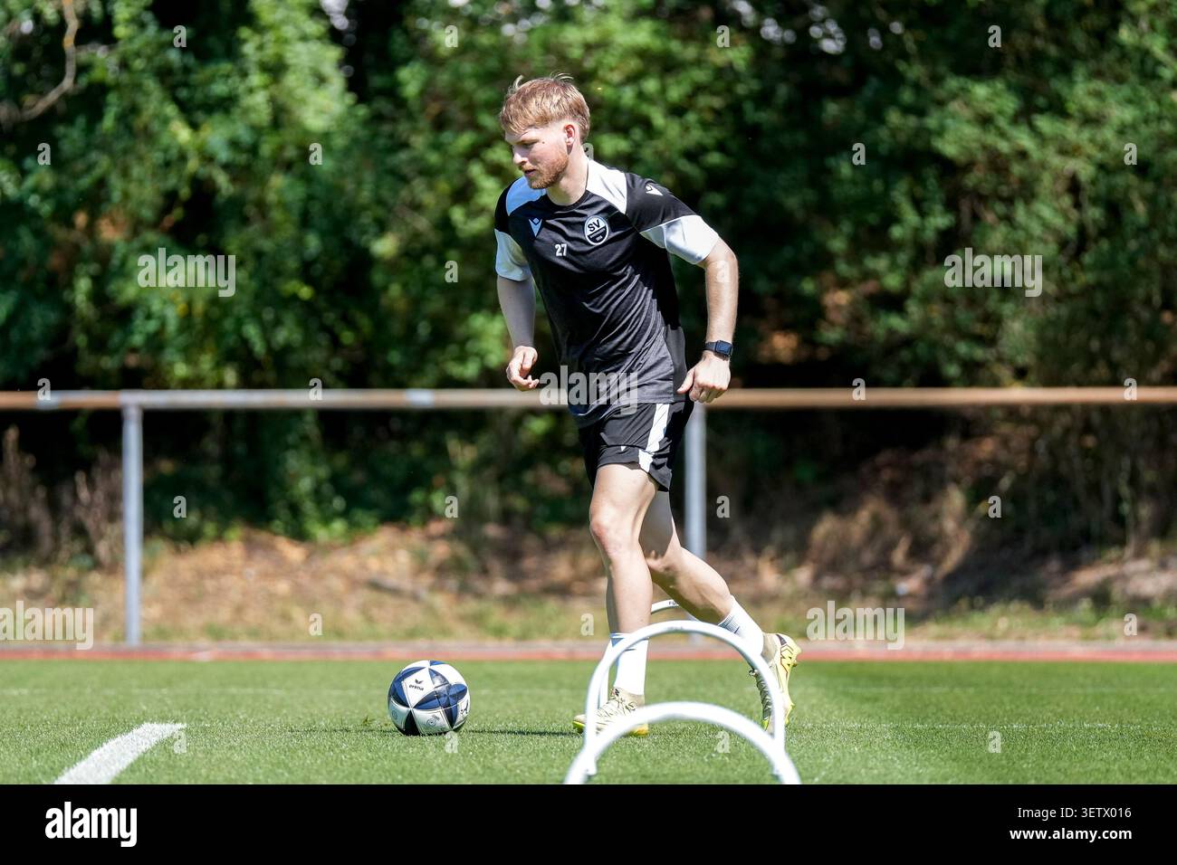 Stefan Maderer (SVS, 27, new signing), on the ball, cutout, full body ...