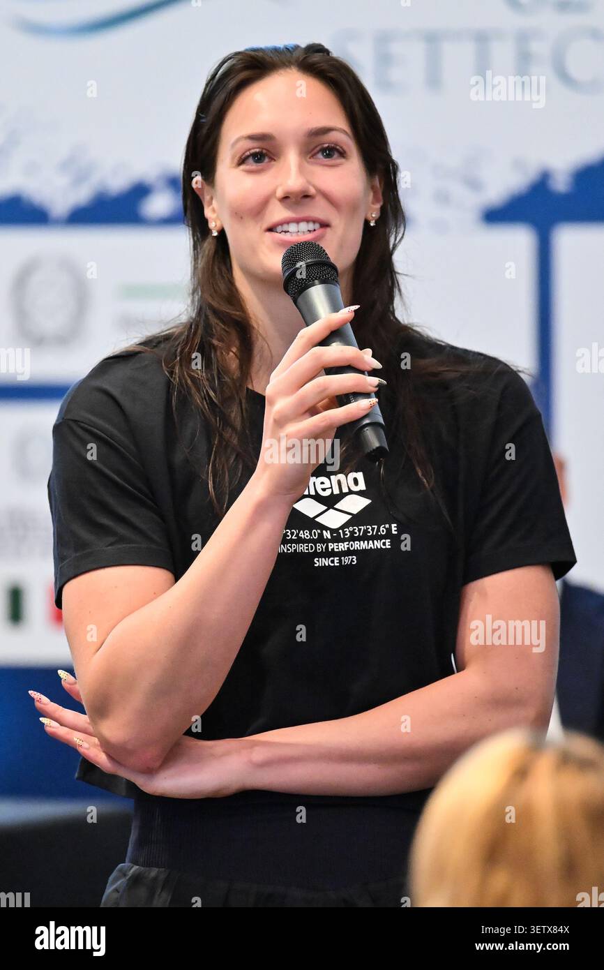 IPA86010375 - Alex Walsh during the press conference for the ...