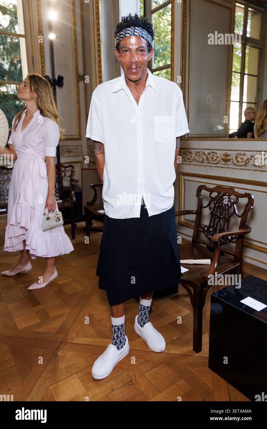 Chris Ivery attends DIOR Menswear Spring-Summer 2027 runway during ...