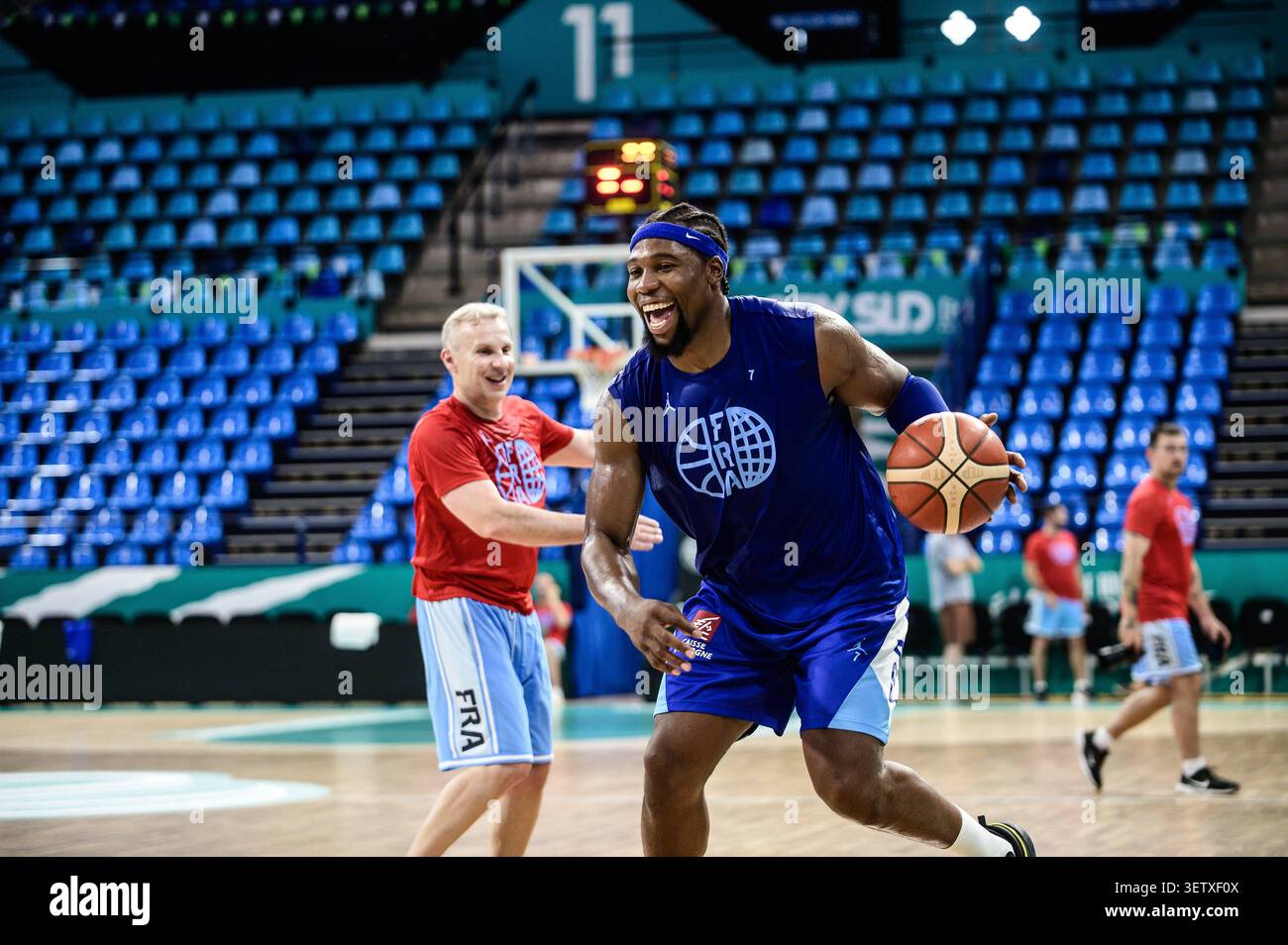 Entrainement de l'équipe de France au palais des sports de Pau pour la ...