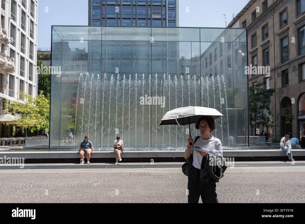 IPA86015515 - Milan, June 24, 2026: The heat wave continues; in the ...