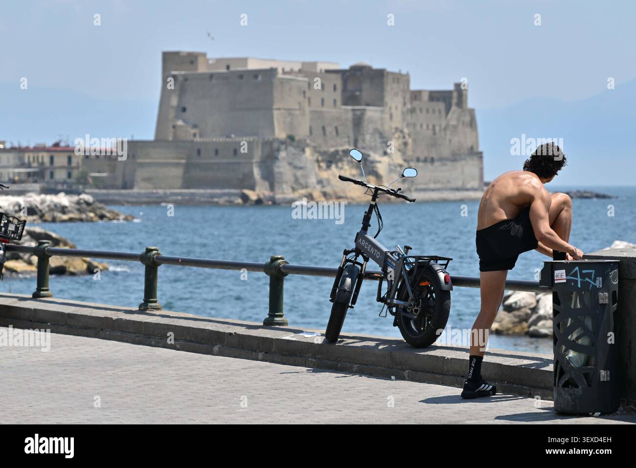 IPA86246979 - Naples. Heat wave in the city Stock Photo - Alamy