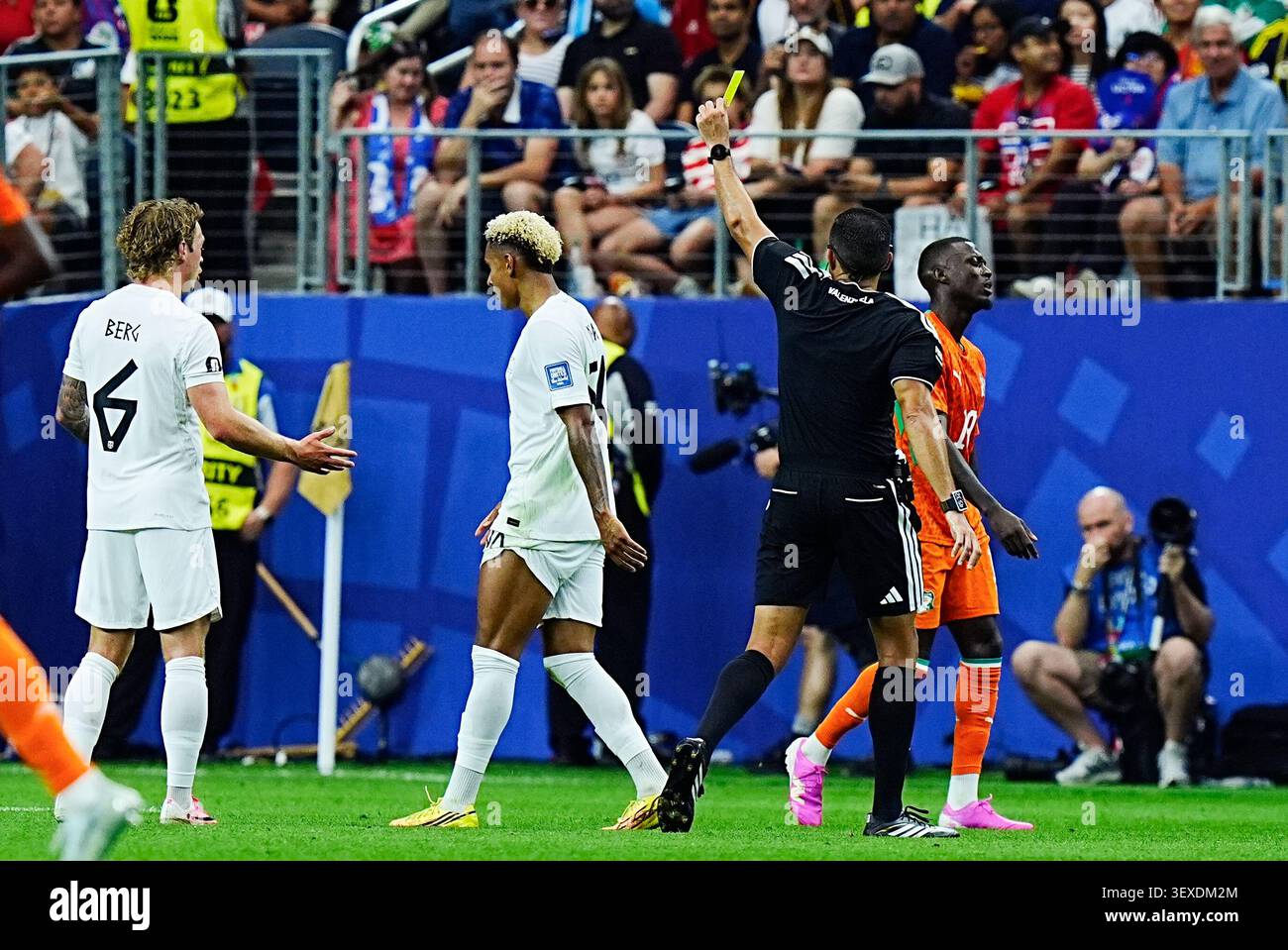 Arlington, Texas , USA 20260630. Norway's Antonio Nusa is shown a ...