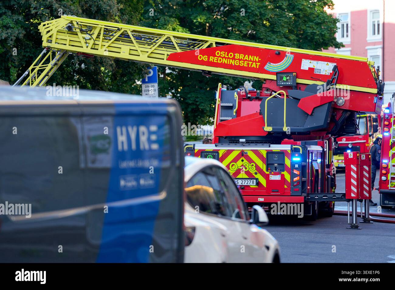 Oslo 20260630. A block of flats is on fire in Bjølsen. Photo: Javad ...