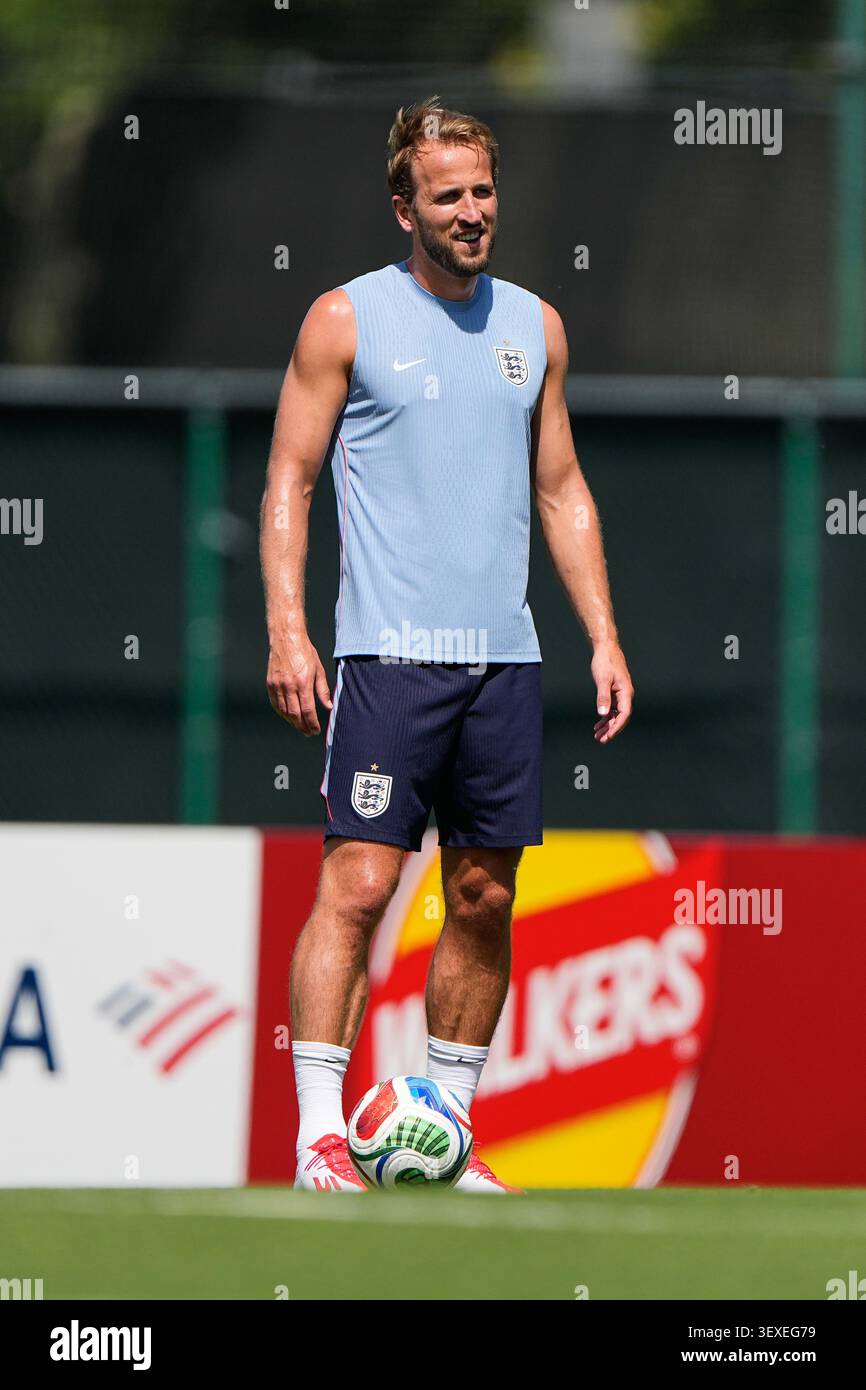 England s Harry Kane Trains For The World Cup Soccer Tournament Tuesday England s Harry Kane Trains For The World Cup Soccer Tournament Tuesday