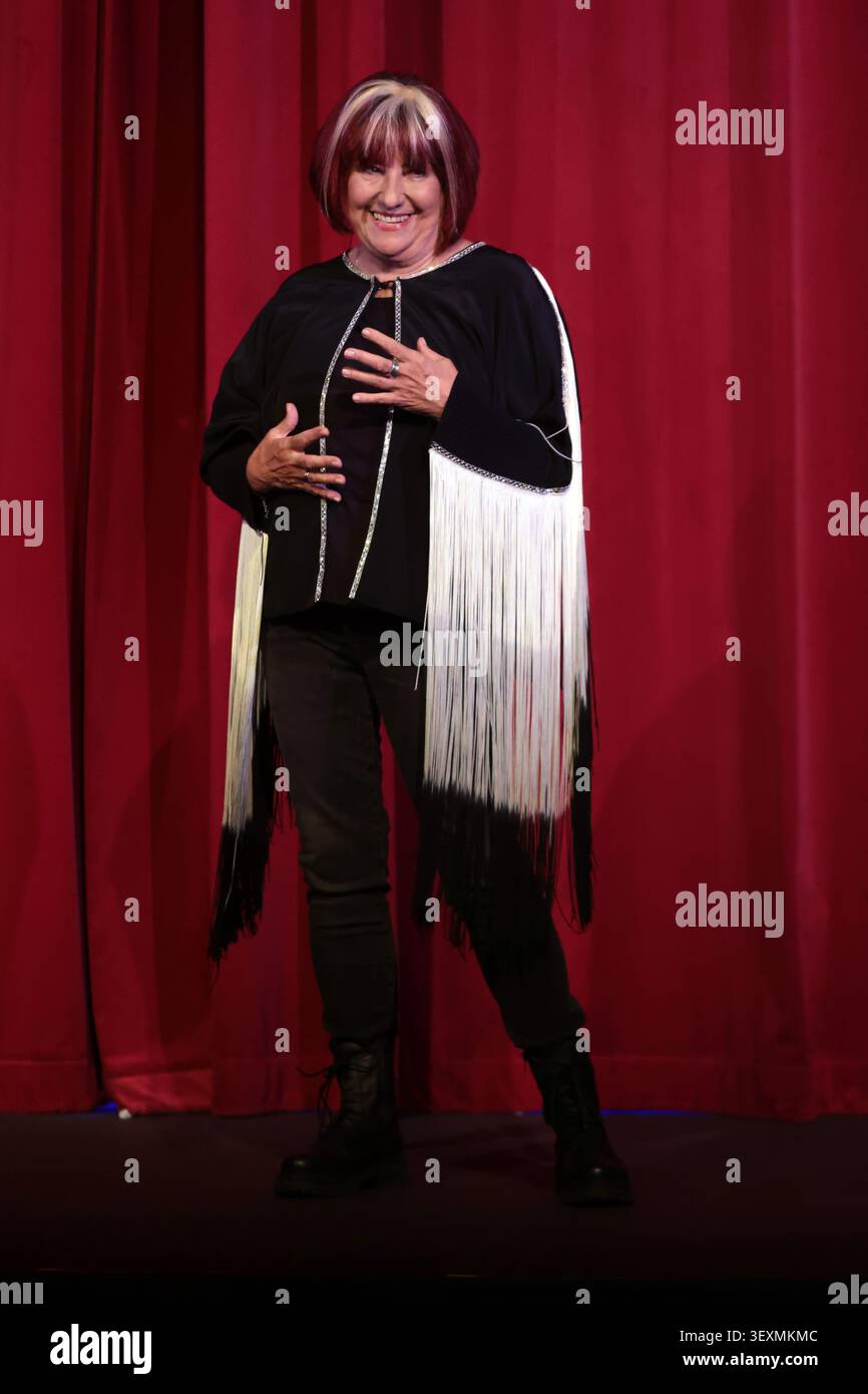 The actress Soledad Mallol during a scene from the play 'Las que gritan ...