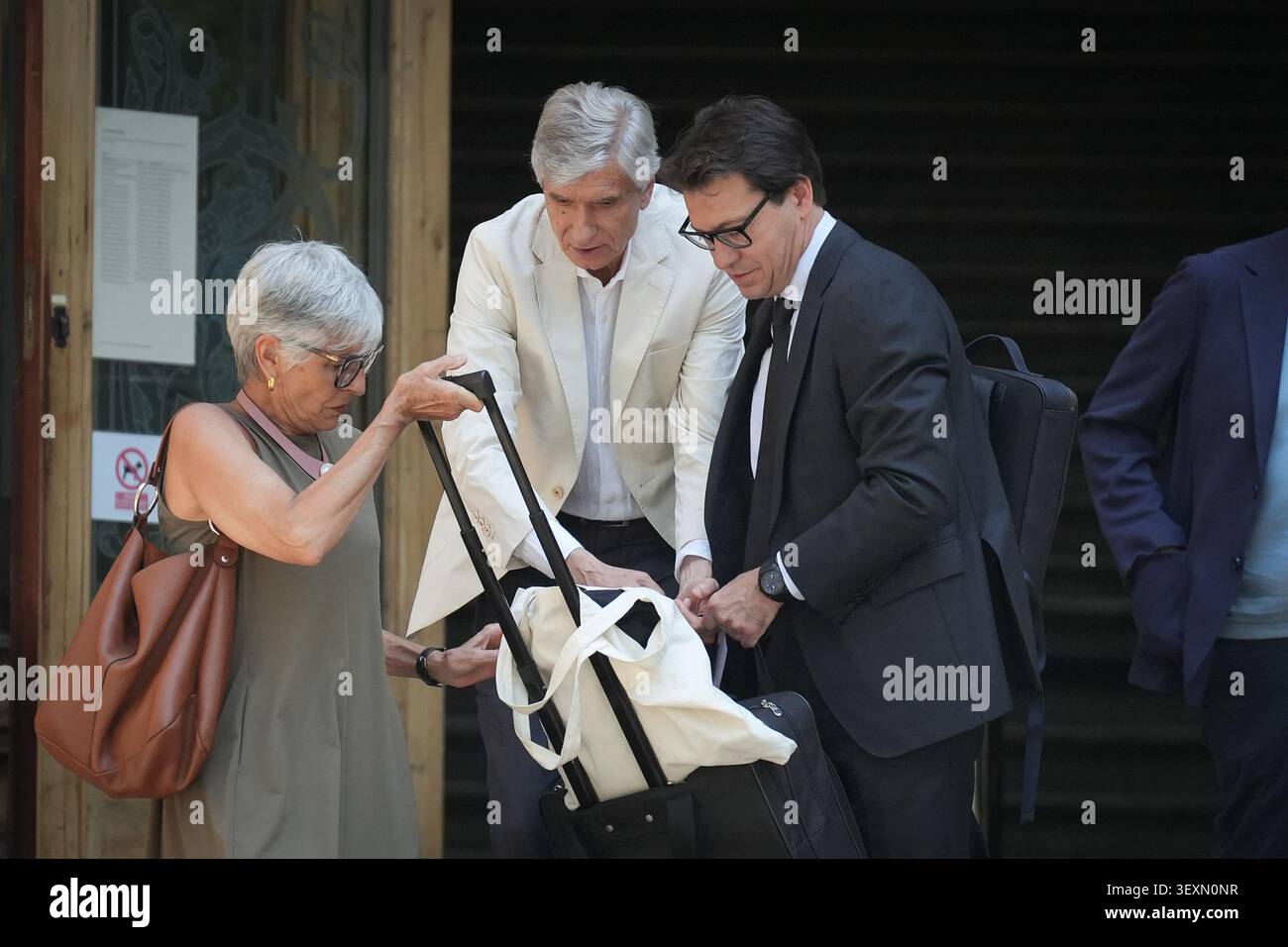Josep Maria Argimon's lawyer, Olga Tubau, and the former Regional ...