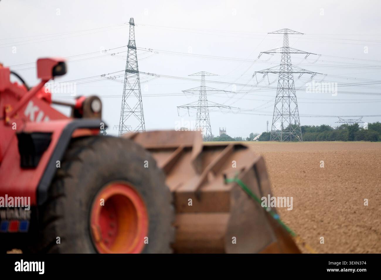 01 July 2026, Saxony-Anhalt, Klostermansfeld: Construction equipment ...