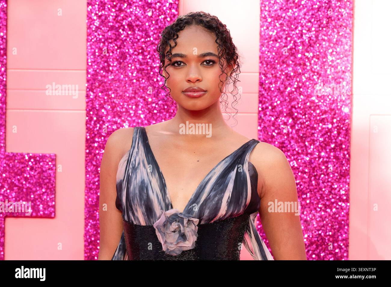 Photo by: James Warren/Famous/STAR MAX/IPx 2026 6/30/26 Chandler Kinney ...