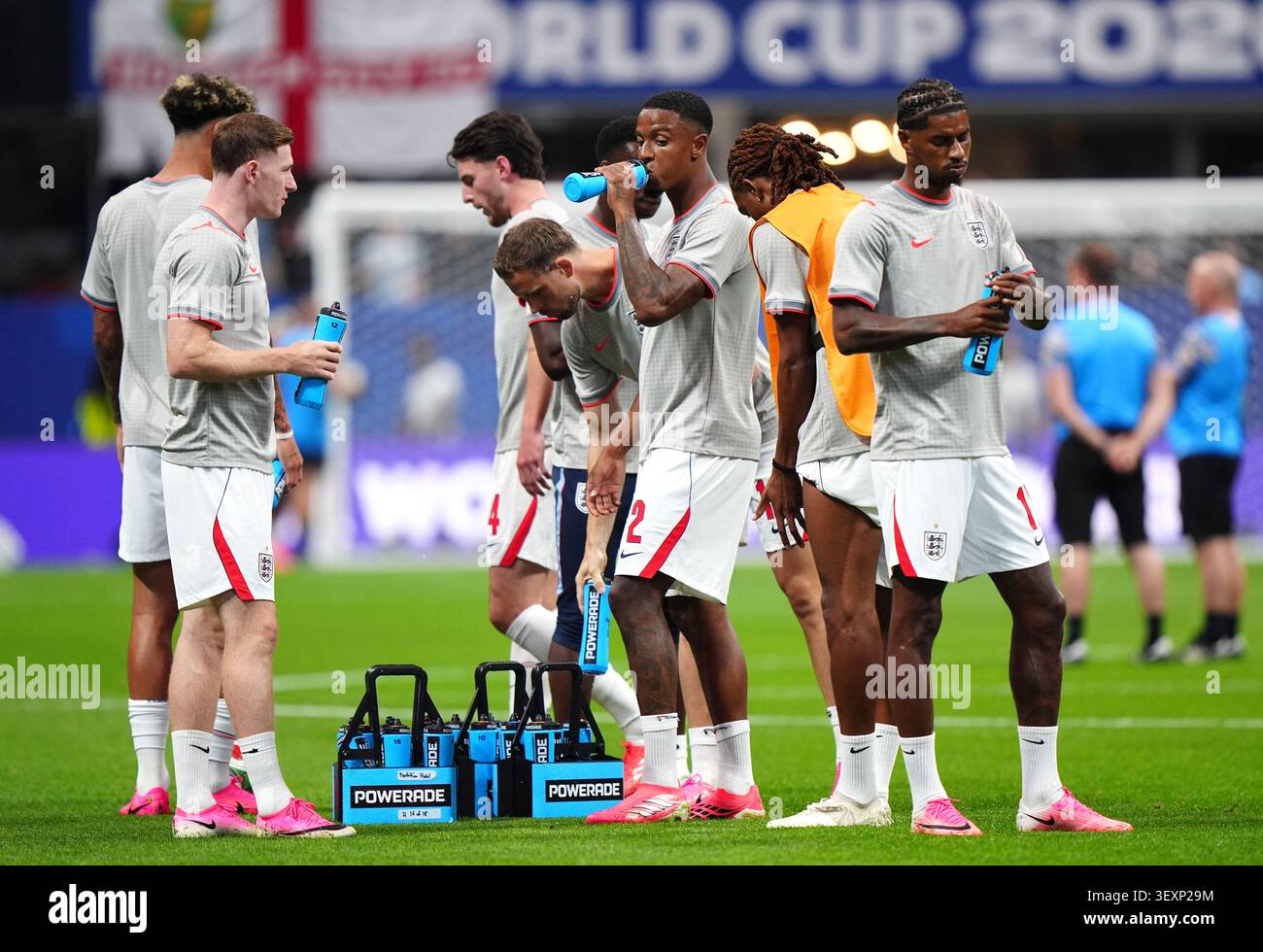 England players take a drins break ahead of the FIFA World Cup Round of ...