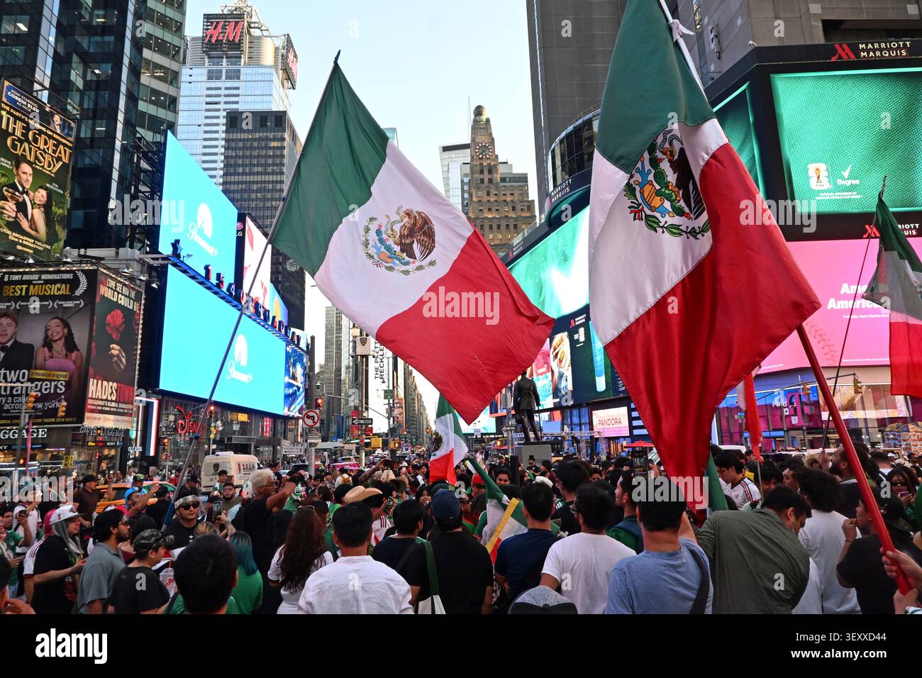 Photo by: Andrea Renault/STAR MAX/IPx 2026 6/30/26 World Cup fans ...
