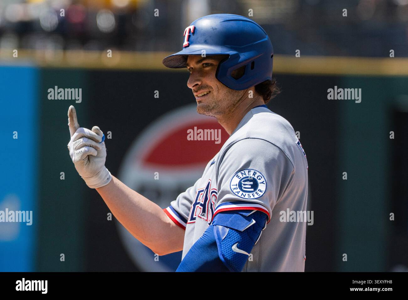 Texas Rangers' Justin Fosque reacts after hitting an infield single off ...