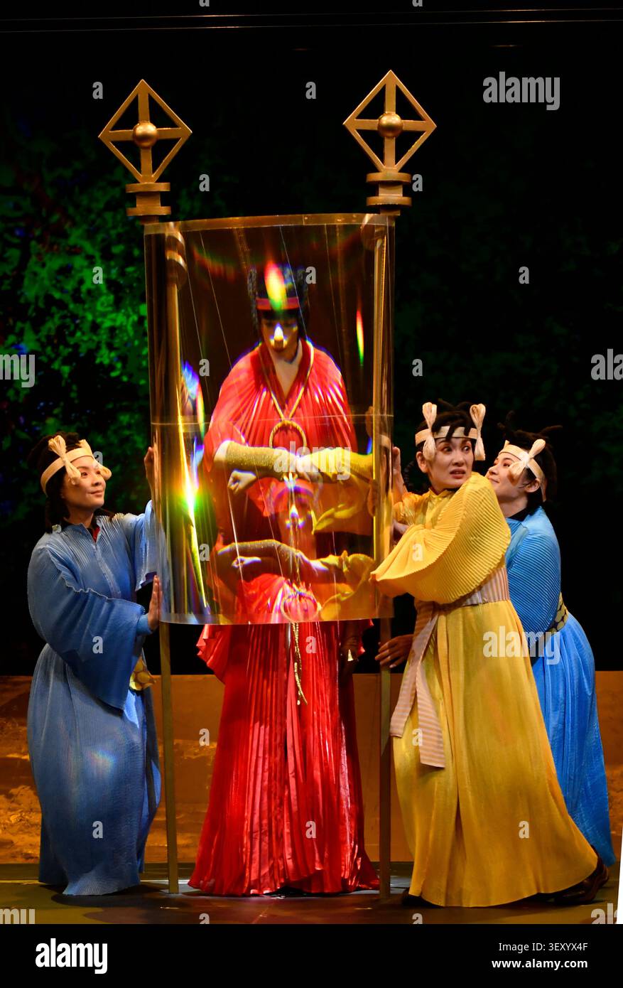 01.07.2026. Noda Map Company performing -320F (Romeo & Juliet rewrite ...