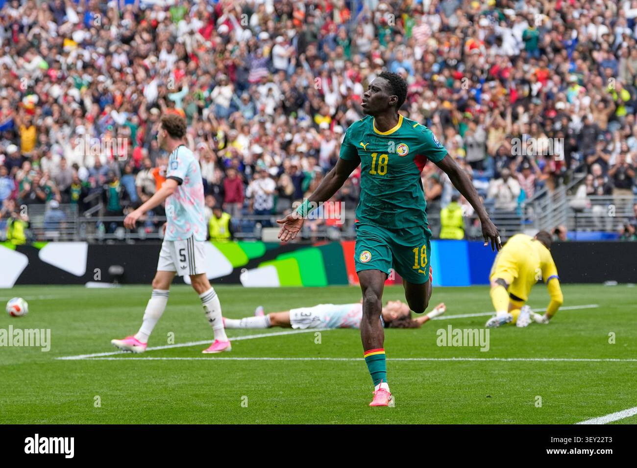 Senegal's Ismaila Sarr (18) celebrates scoring his side's 2nd goal ...