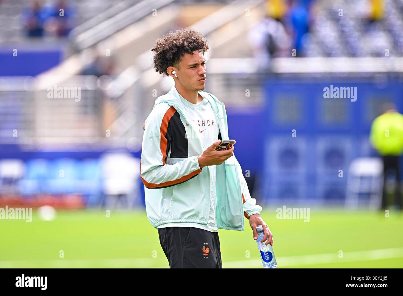 France's Maghnes AKLIOUCHE discovers the pitch prior to the FIFA World ...