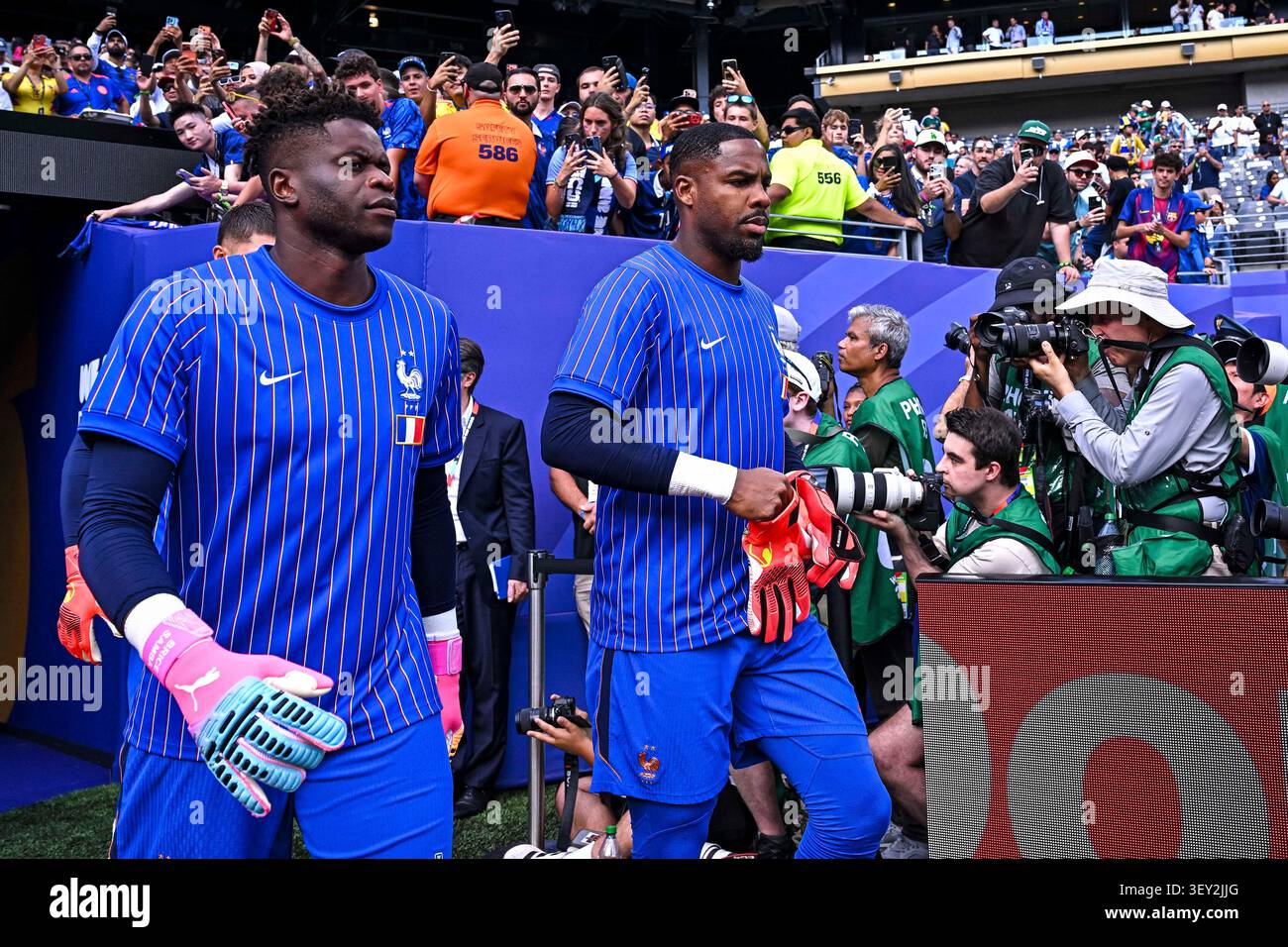 France's Brice SAMBA and France's Mike MAIGNAN prior to the FIFA World ...