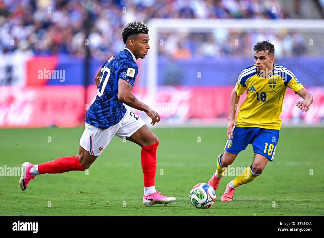 France's Désiré DOUE and Sweden's Yasin AYARI during the FIFA World Cup ...