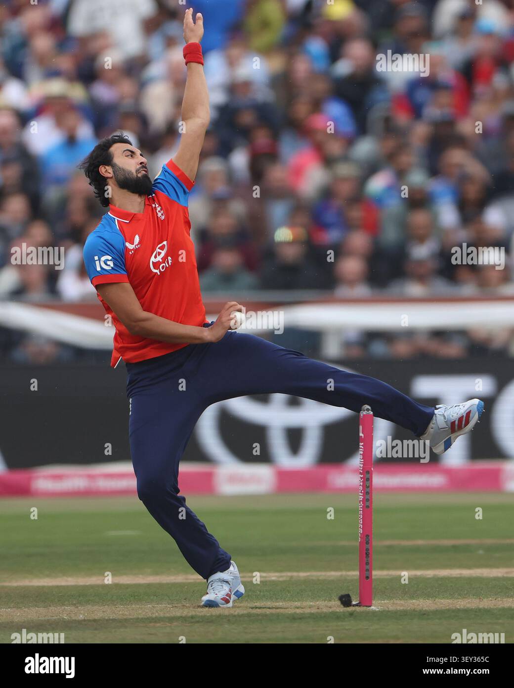 England's Saqib Mahmood is seen bowling during the 1st Vitality IT20 ...