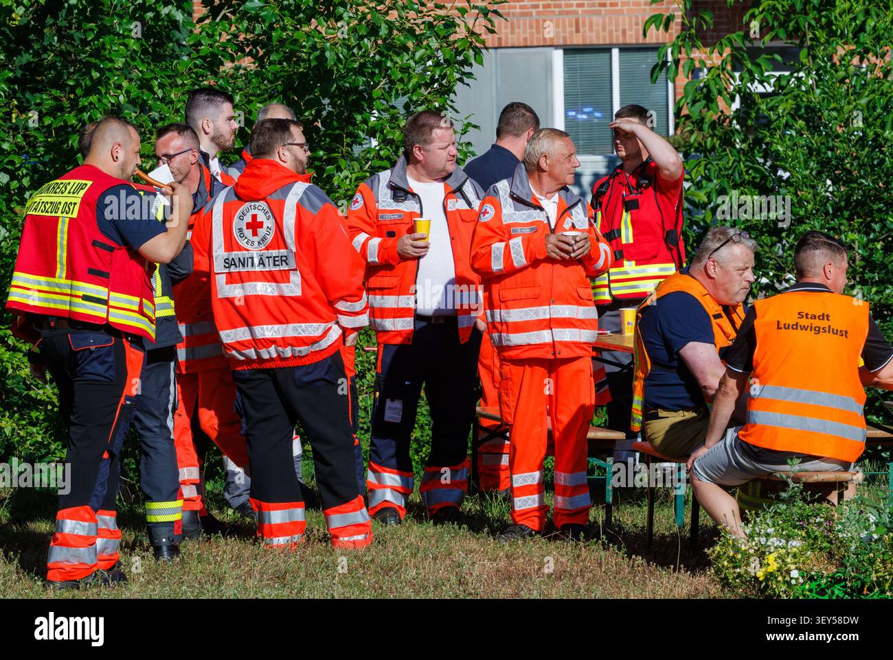 02 July 2026, Mecklenburg-Western Pomerania, Ludwigslust: Firefighters ...