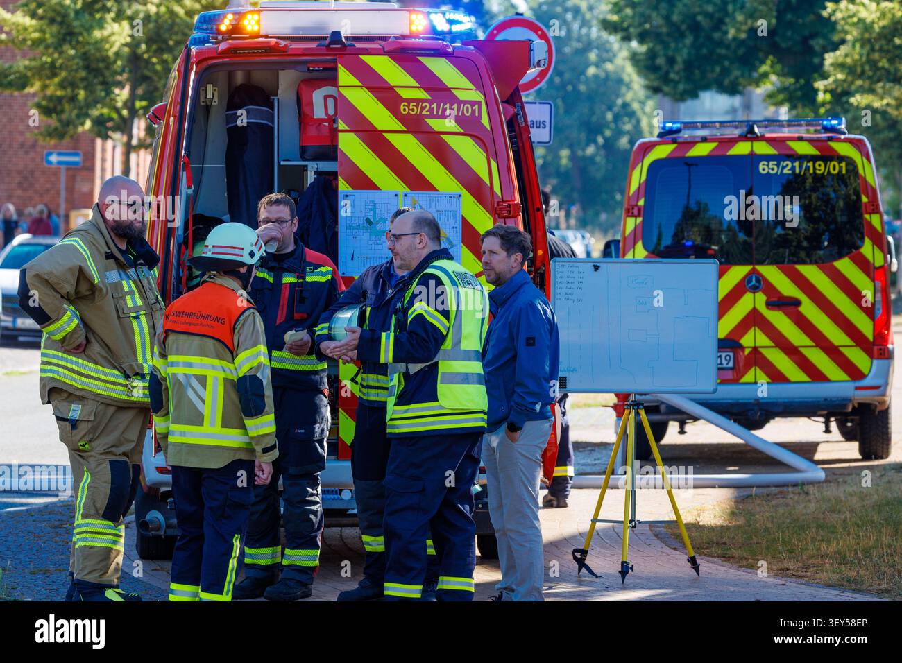 02 July 2026, Mecklenburg-Western Pomerania, Ludwigslust: Firefighters ...