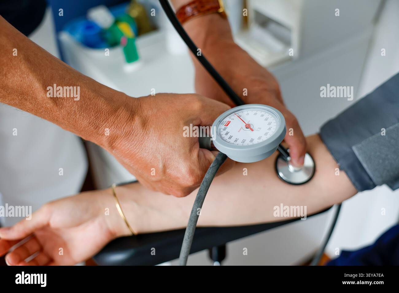 PRODUCTION - 02 July 2026, North Rhine-Westphalia, Alsdorf: Manfred ...