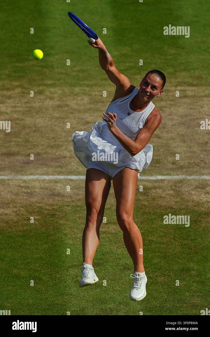 Marta Kostyuk Of Ukraine Plays A Return To Linda Noskova Of Czech