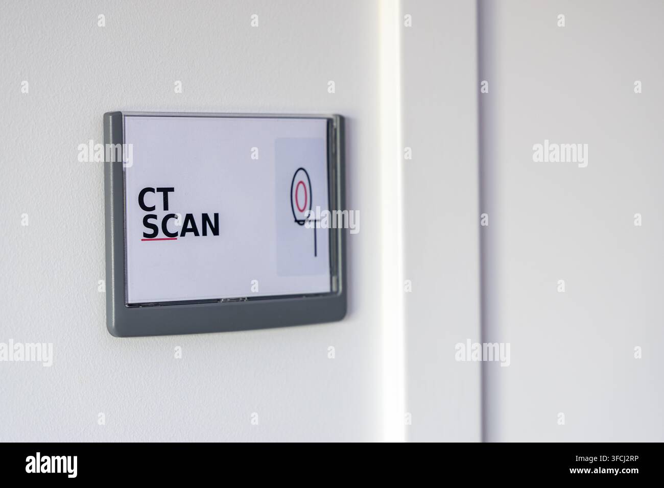 Medical imaging center on hi-res stock photography and images - Alamy