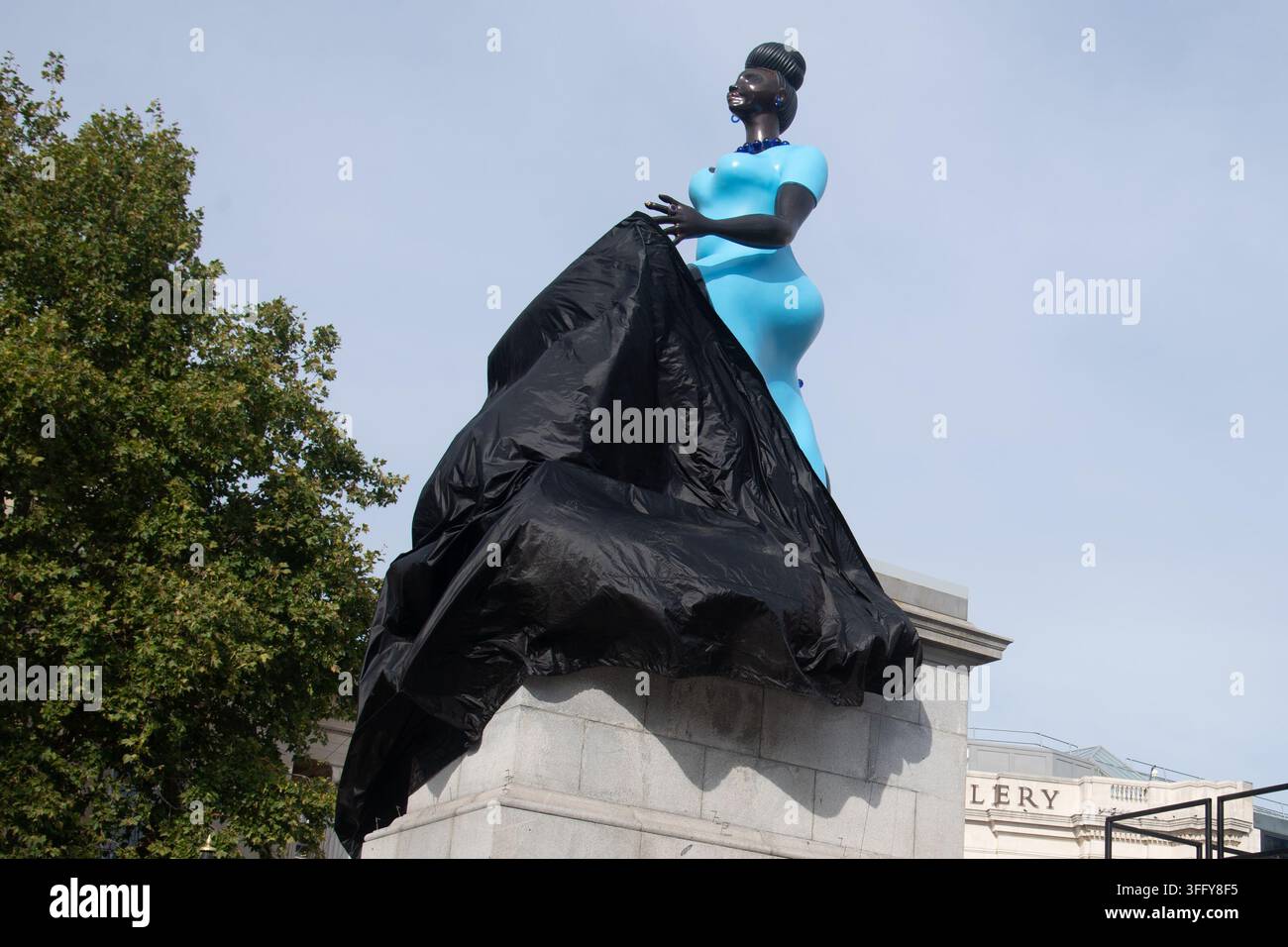 London Uk 10 Sep 2026 Pictured A General View Of Lady In Blue By