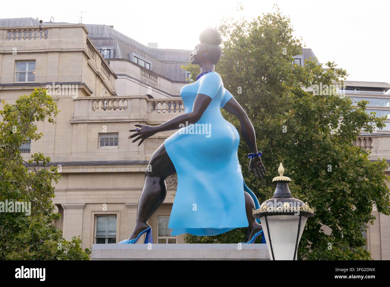 London Uk 10th September 2026 View Of Lady In Blue The New Fourth