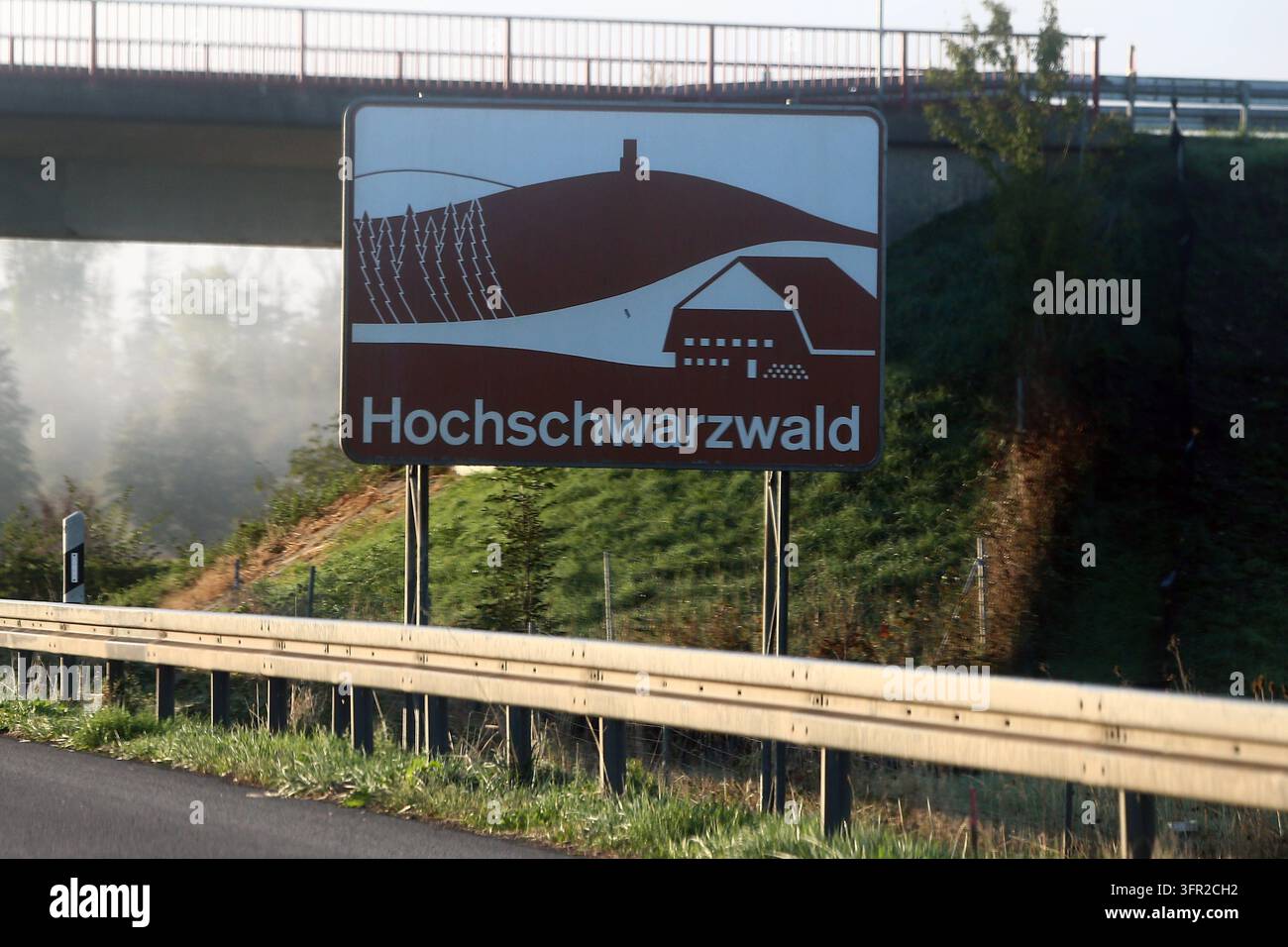 09.10.2026, xsvx, Wirtschaft, emwir, Hochschwarzwald Schild Hinweis auf ...
