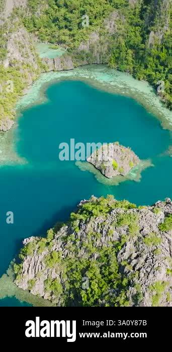 Pukaway Lagoon and Kayangan Lake in Coron, Palawan. Philippines ...