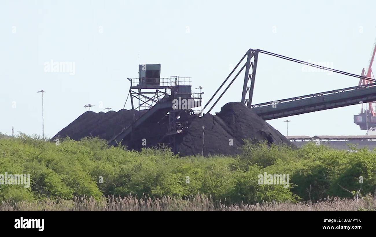 Immingham and docks Stock Videos & Footage - HD and 4K Video Clips - Alamy