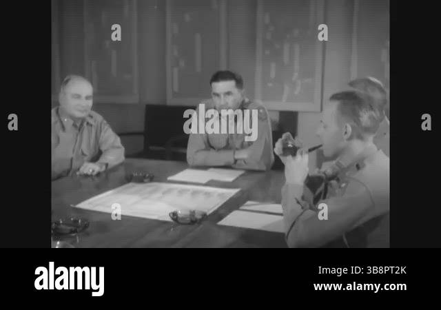 IRAN - 1944 - Members of the Persian Gulf Command discuss matters in ...