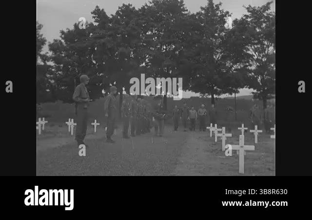 GERMANY - 1945 - Troops salute at a Memorial Day service at the ...