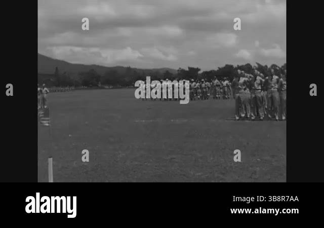 OAHU - 1951 - Lieutenant Colonel Higgins and his staff present diplomas ...