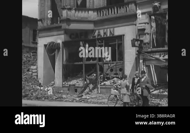 GERMANY - 1945 - Buildings destroyed after bombing in Cologne during ...