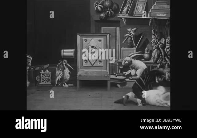 FRANCE - 1903 - In this silent comedy, clowns scare off soldiers with a ...