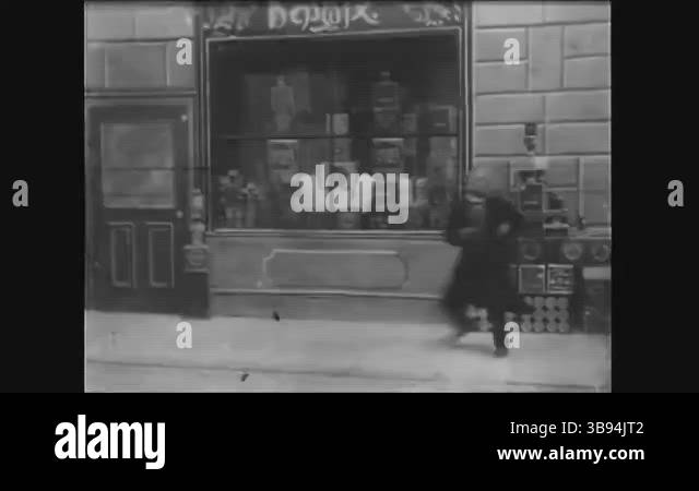 UNITED KINGDOM - 1907 - The old man causes more damage to another ...