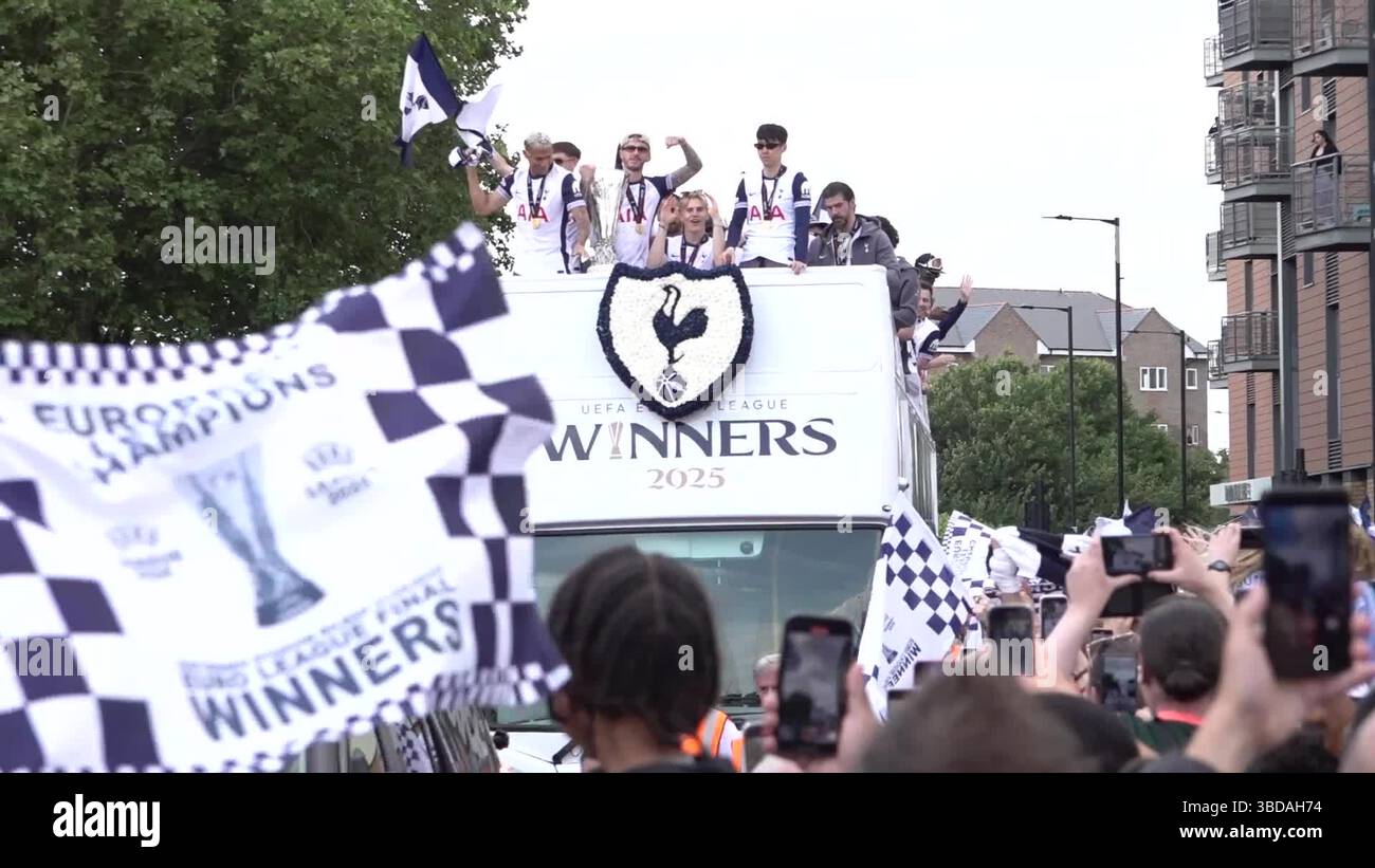 Tottenham players set off on open-top bus parade following Europa ...