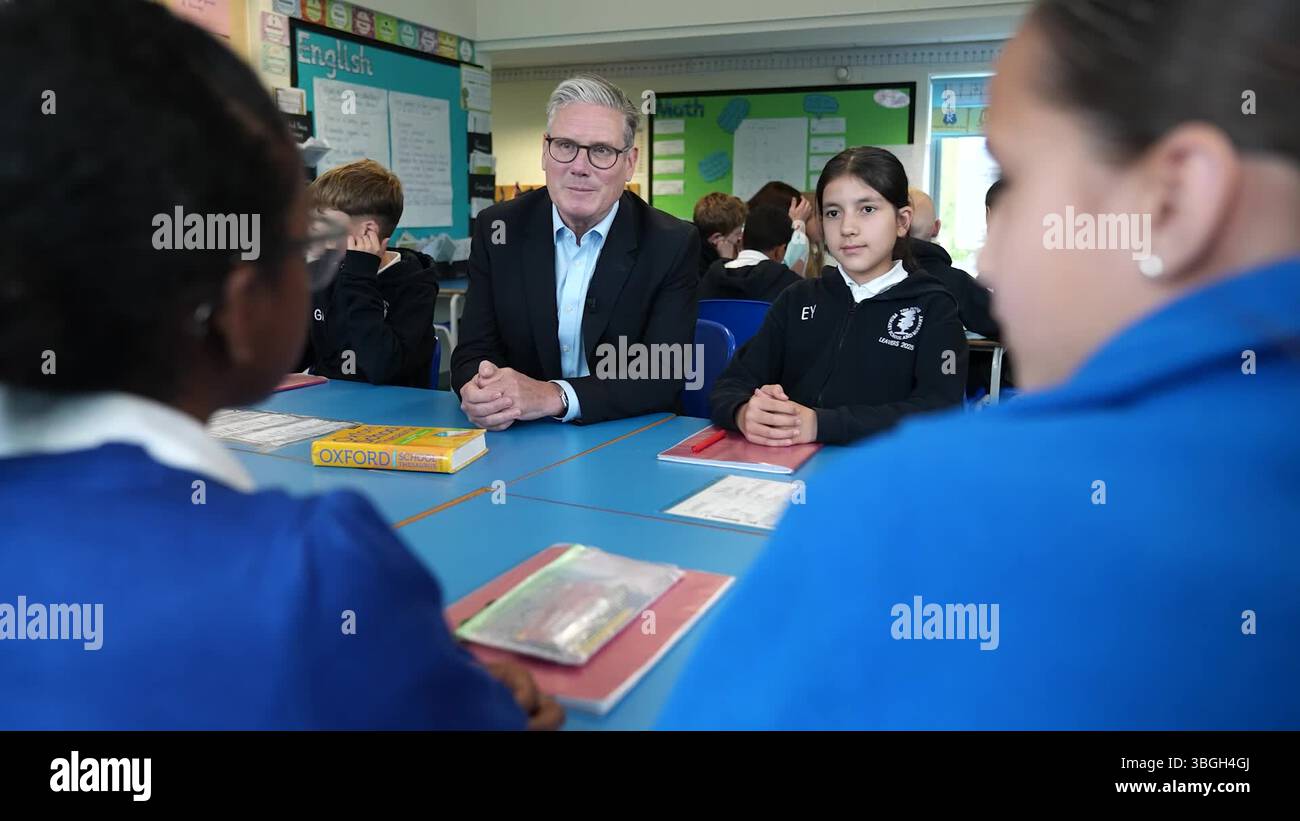 Starmer and Phillipson visit school in Essex Stock Video Footage - Alamy