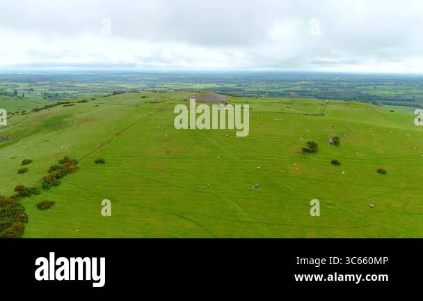 Loughcrew Cairns aka Slieve na Cailleach. National Monument, Megalithic ...