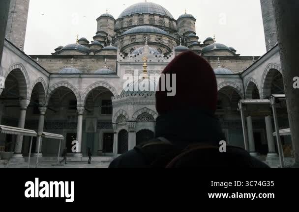 Historic Yeni Cami Mosque in Istanbul, an iconic symbol of Ottoman ...