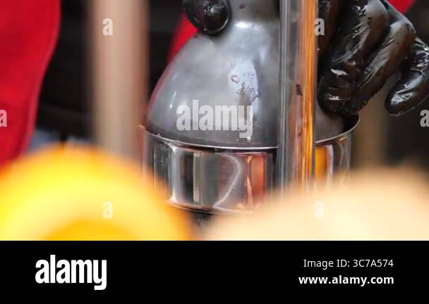 Popsicle vendor Stock Videos & Footage - HD and 4K Video Clips - Alamy