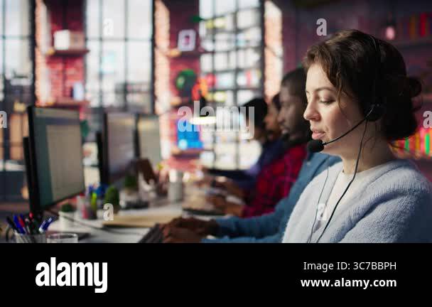 Account manager handling customer inquiries, complaints and support ...