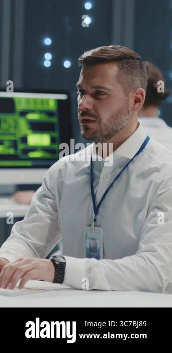 Data center staff Stock Videos & Footage - HD and 4K Video Clips - Alamy